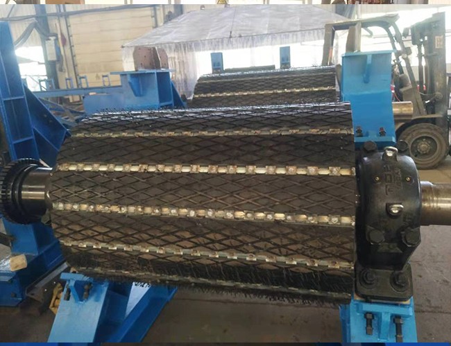 Slide On Diamond Groove Rubber Lagging Sheet For Conveyor Roller
