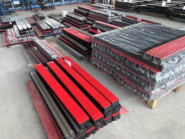 UHMW PE Capped Conveyor Impact Bars 100*55mm 100*75mm Impact Buffer Bar